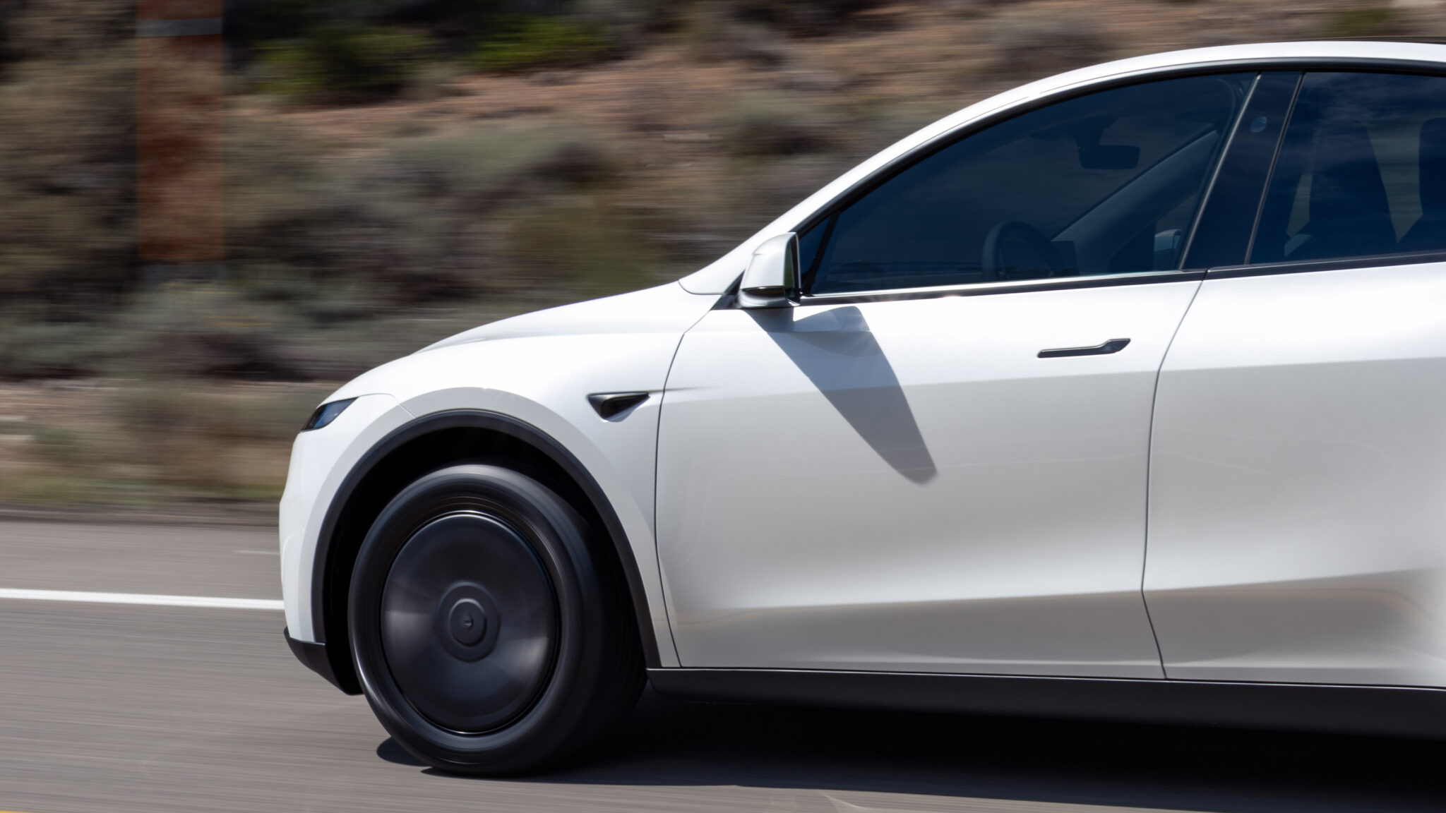 Nowa Tesla Model Y Standard Long Range
